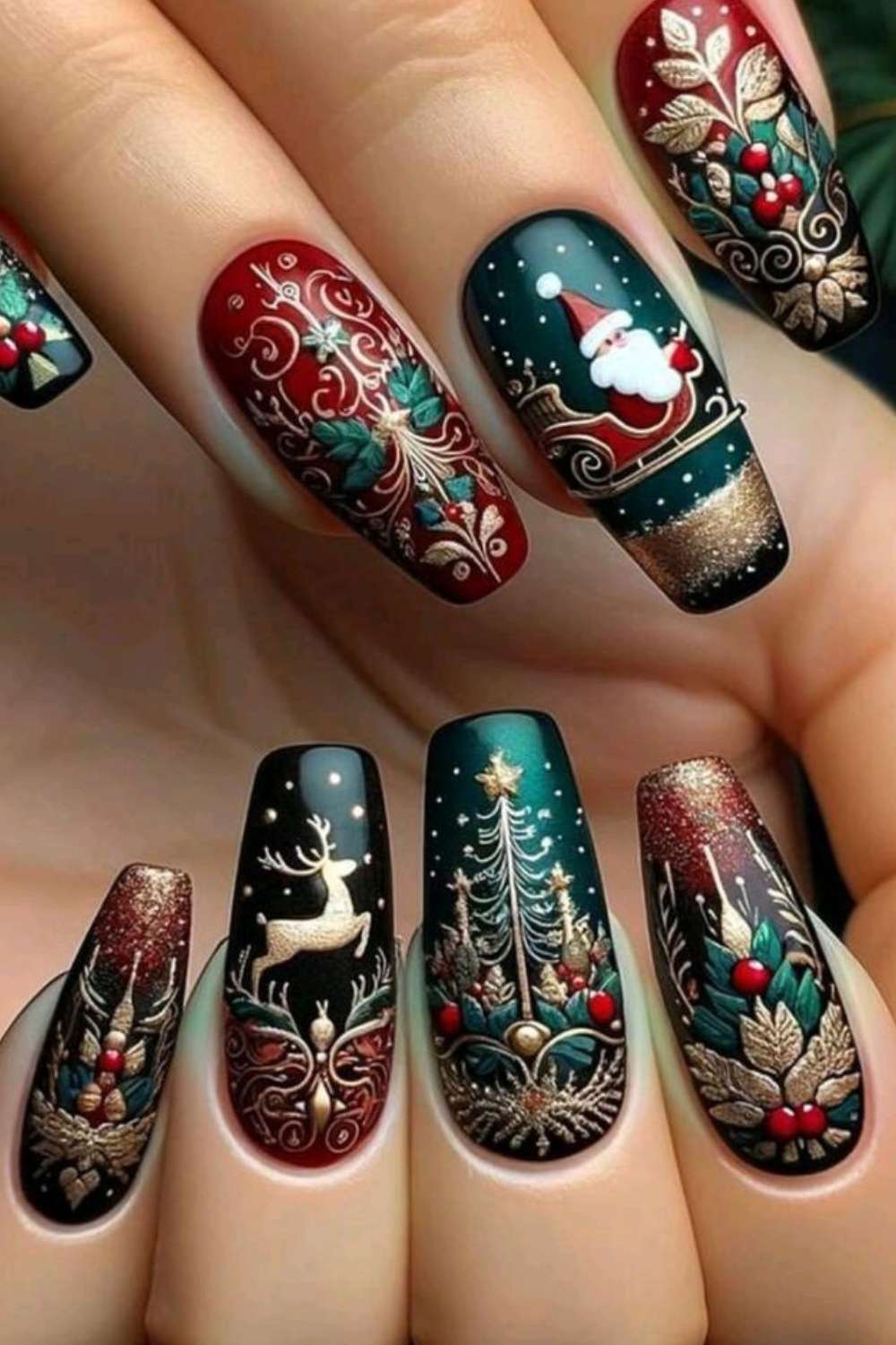25 Stunning Christmas Nail Design Ideas to Spark Your Holiday Spirit ...